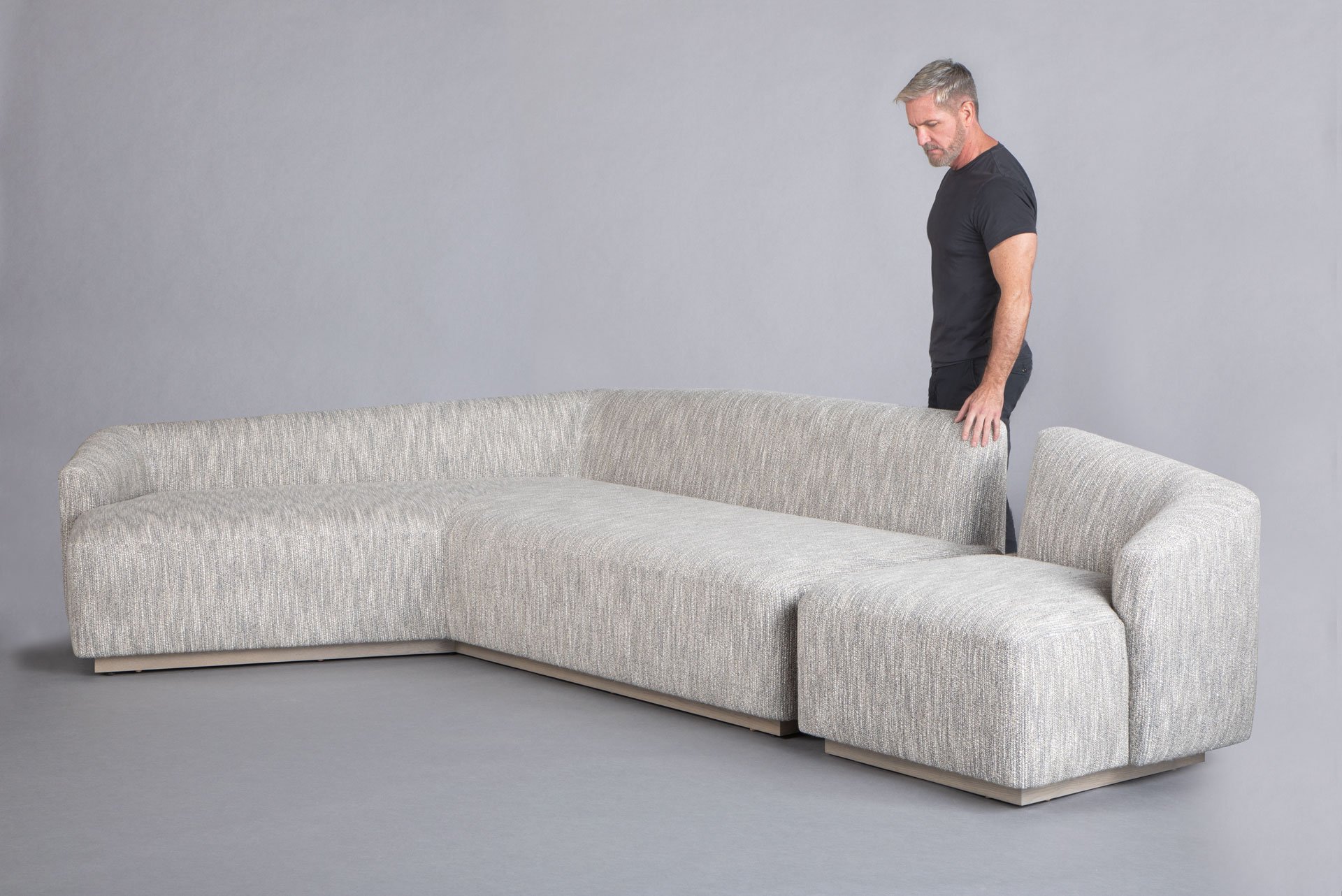 Designer Robert Marinelli Takes On the World | Incollect