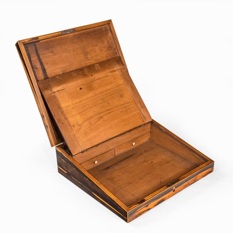 Gillows of Lancaster & London - A George IV calamander and specimen ...