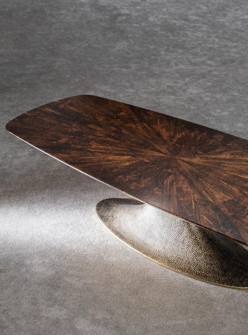 HAMILTON CONTE - INES TONNEAU | DINING TABLE