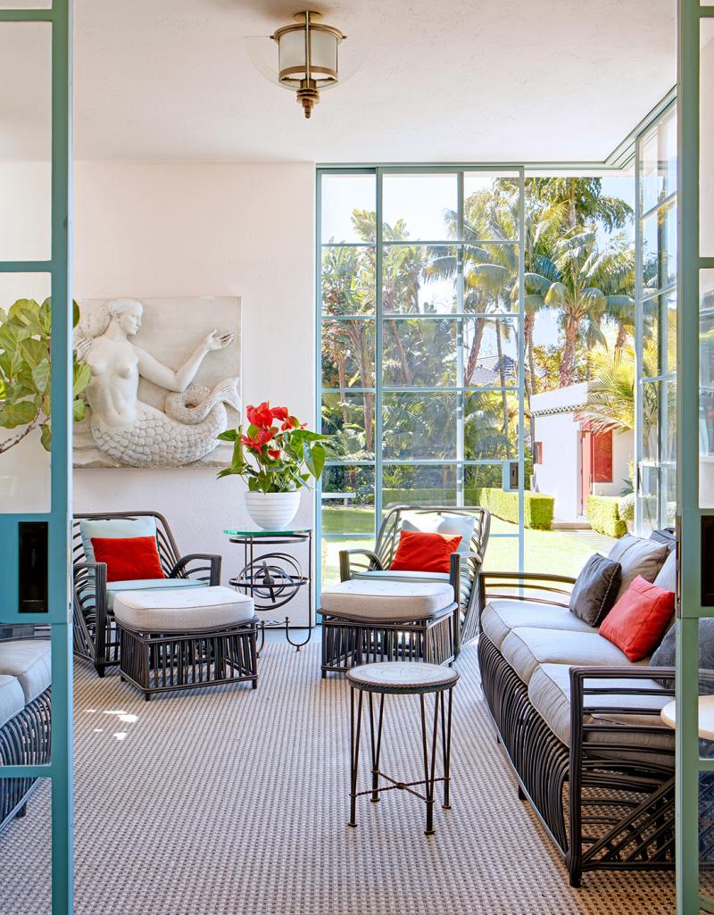 Streamline Moderne by Madeline Stuart Associates | Incollect