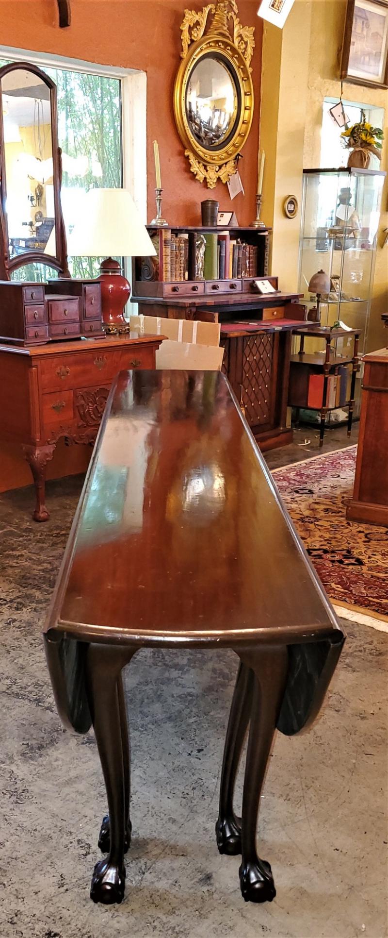 18th Century Philadelphia Mahogany Hunt Table - Exceptionally Rare