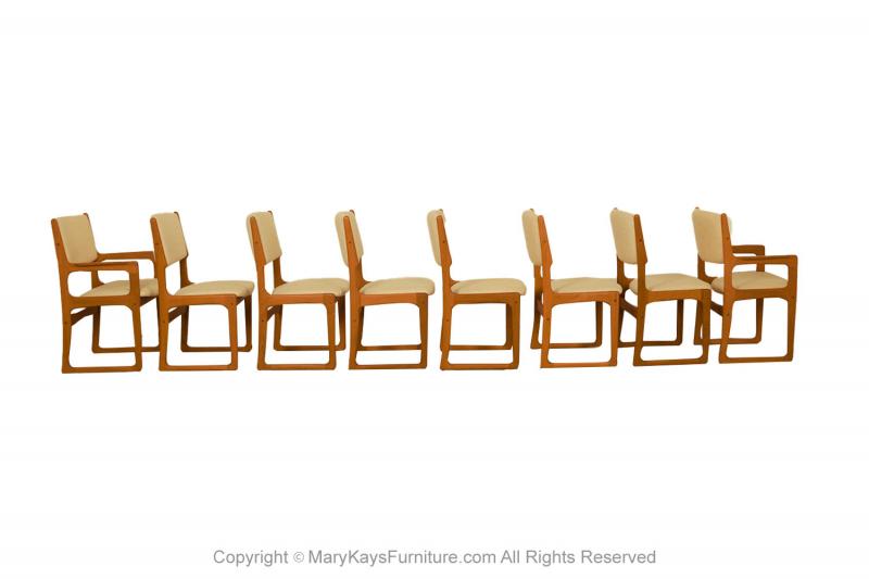 Benny Linden - 8 Mid-Century Modern Sculpted Teak Chairs Benny Linden
