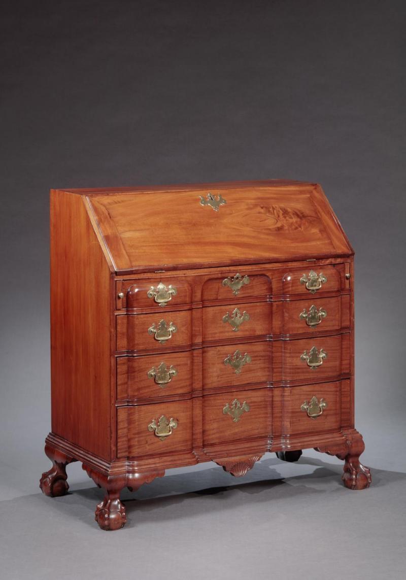 CHIPPENDALE BLOCKFRONT DESK