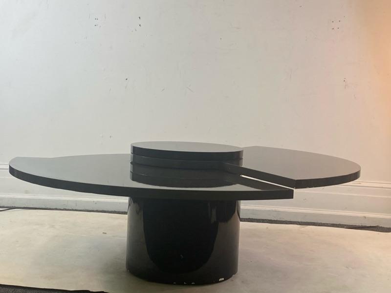 Dakota Jackson - REVOLVING MODERN LACQUERED COFFEE TABLE