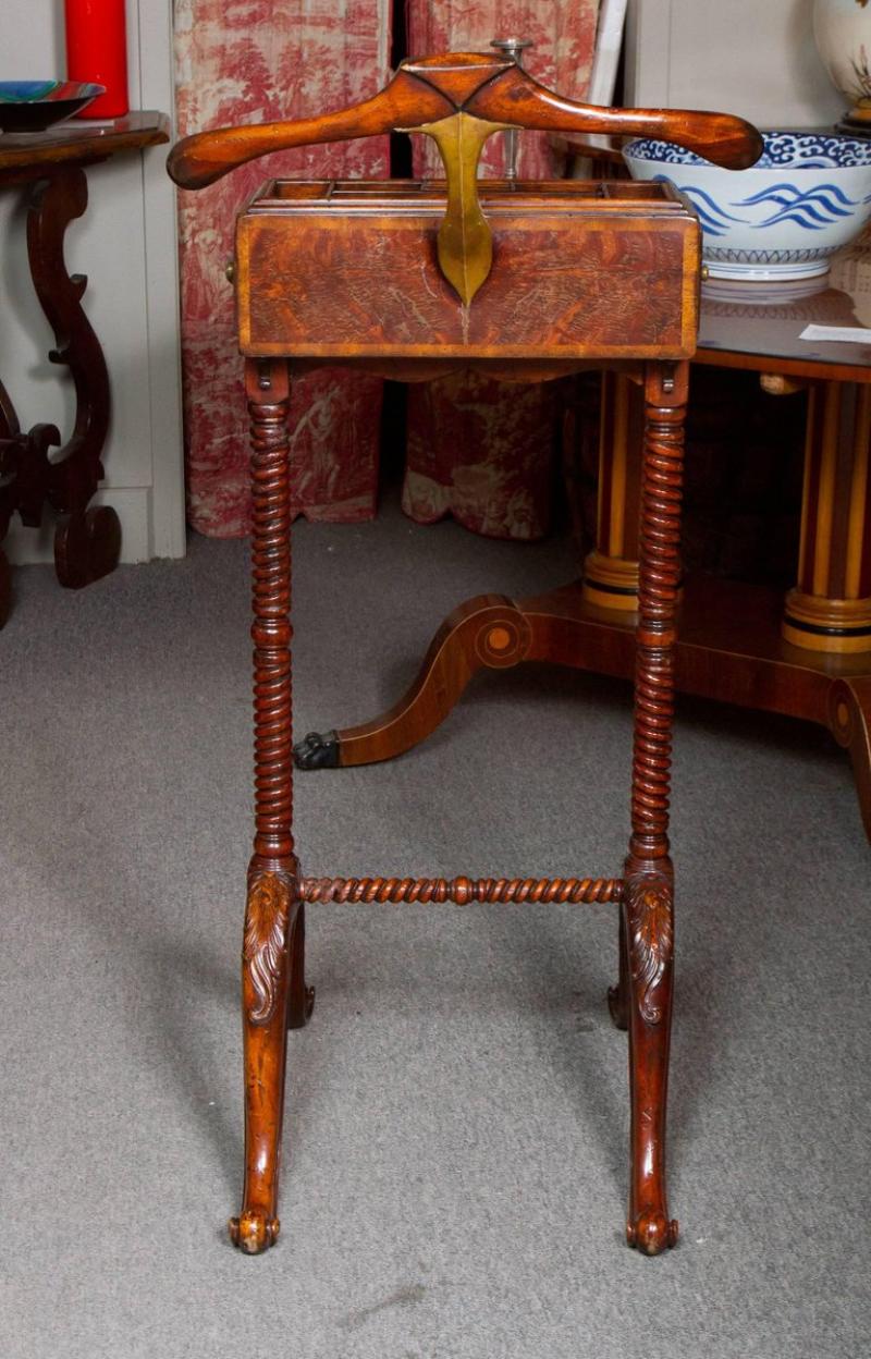 English Walnut Butler Stand or Valet