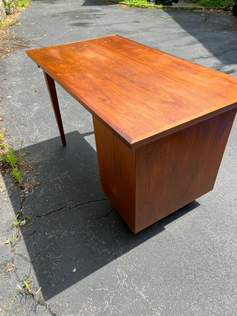 George Nakashima - MID CENTURY NAKASHIMA STYLE DESK