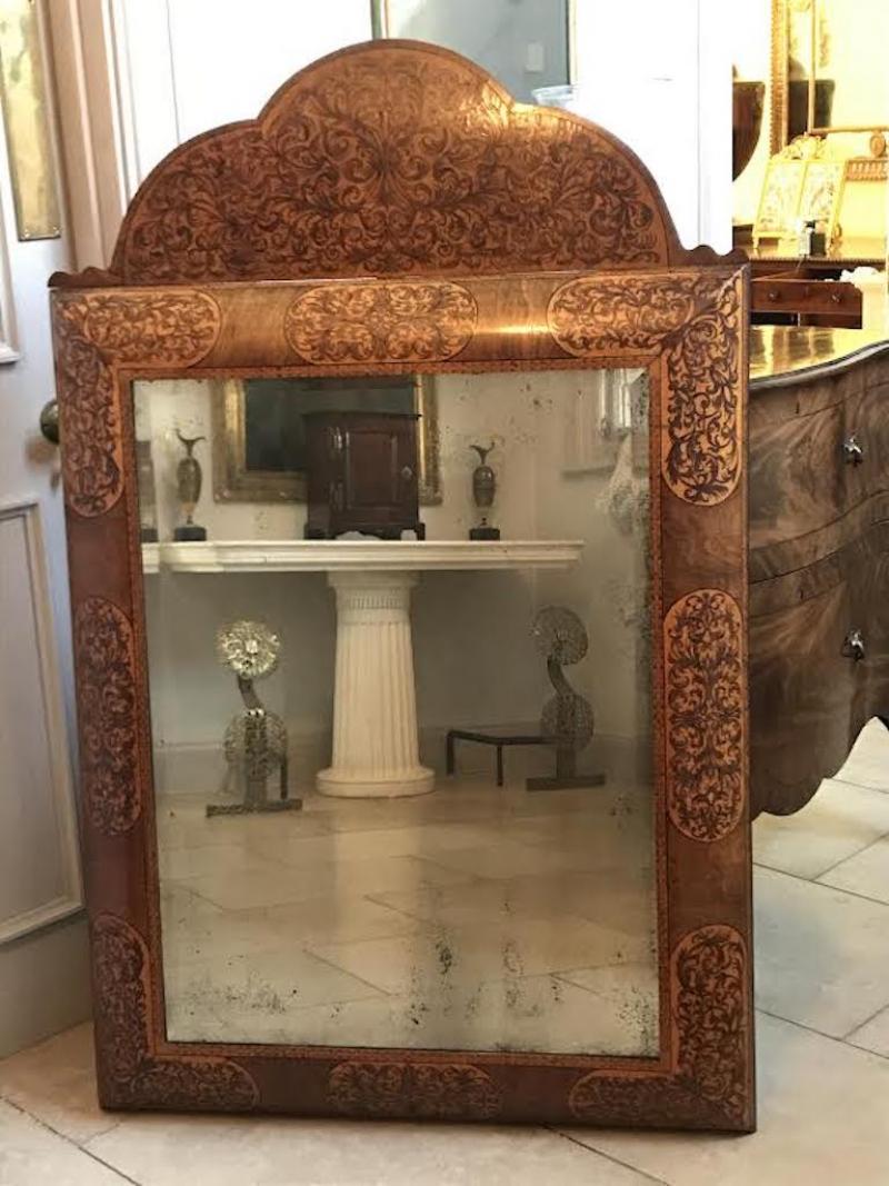 Gerrit Jensen - GERRIT JENSEN MARQUETRY MIRROR ENGLISH CIRCA 1685