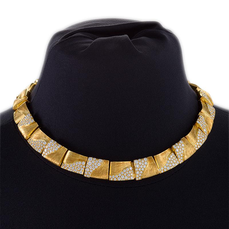 Henry Dunay - American Gold Necklace with diamonds by Henry Dunay