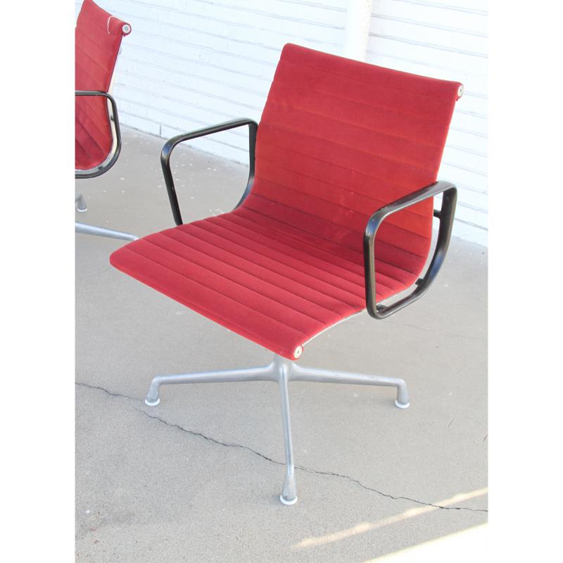 Herman Miller - Herman miller chairs aluminium red fabric