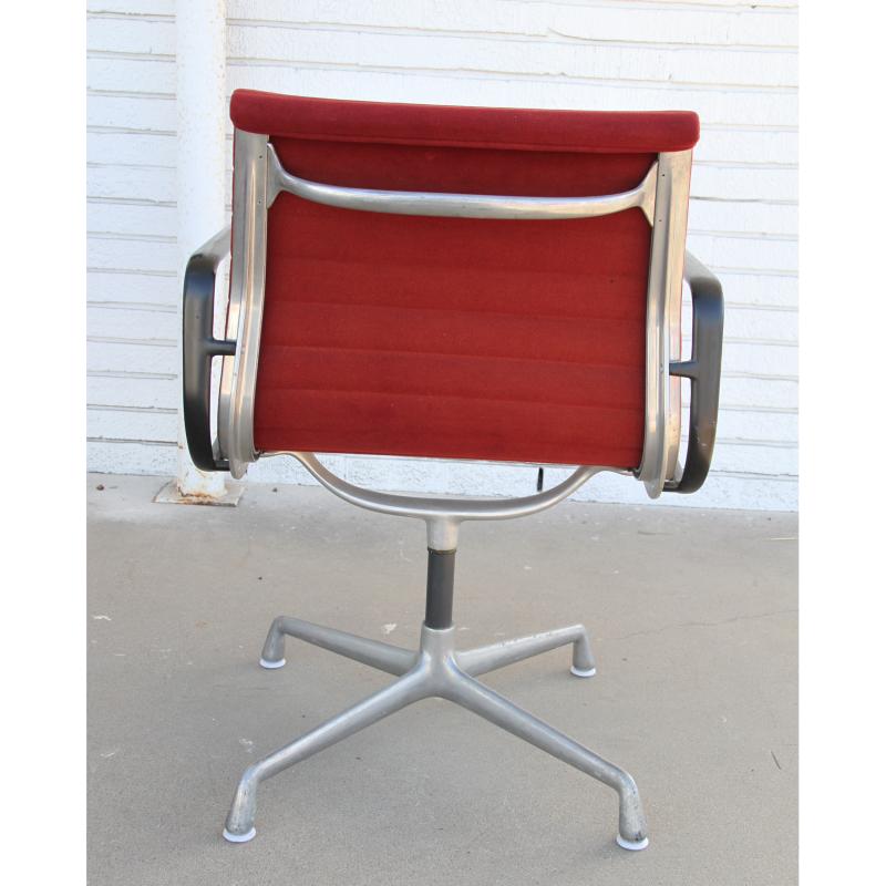 Herman Miller - Herman miller chairs aluminium red fabric