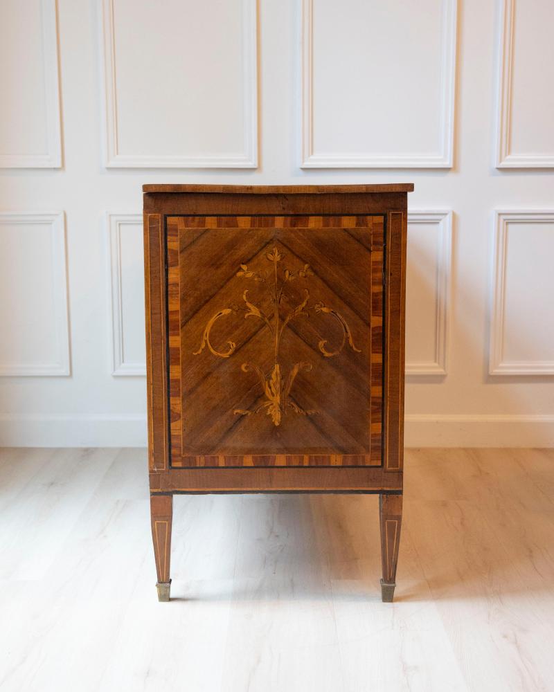 Italian Louis XVI Walnut Marquetry Chest, Late 18th Century