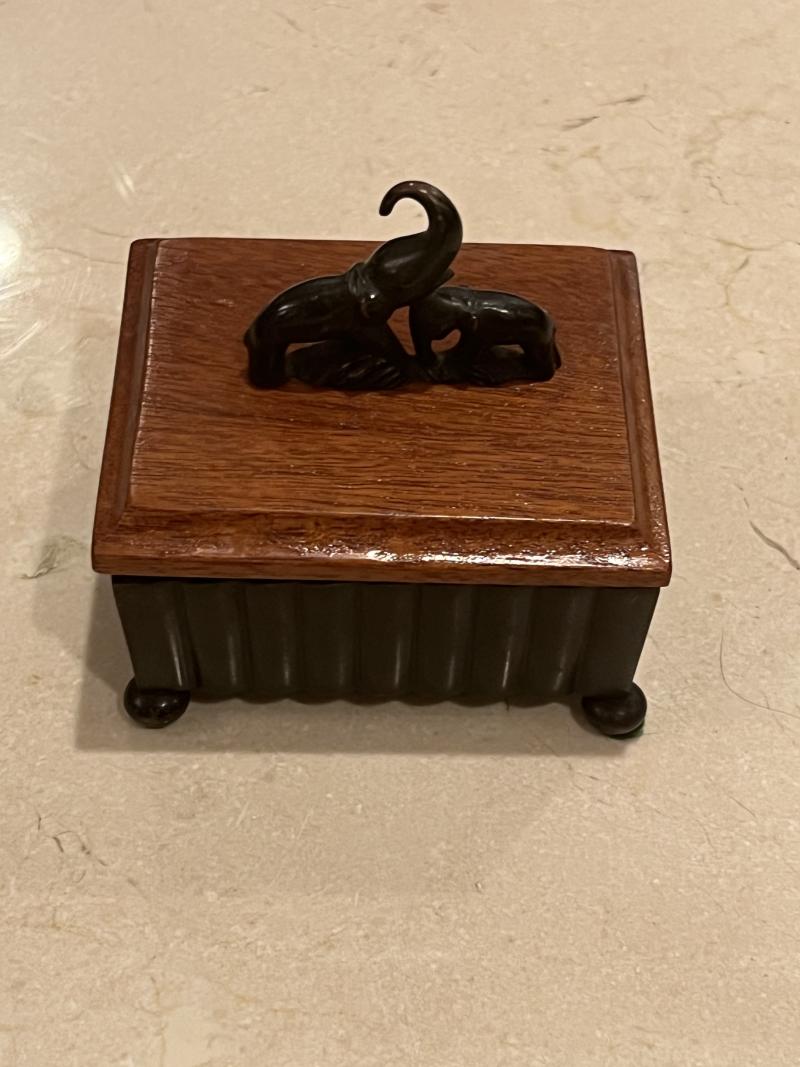Karl Hagenauer - AUSTRIAN ART DECO ELEPHANT BRONZE AND WOOD BOX