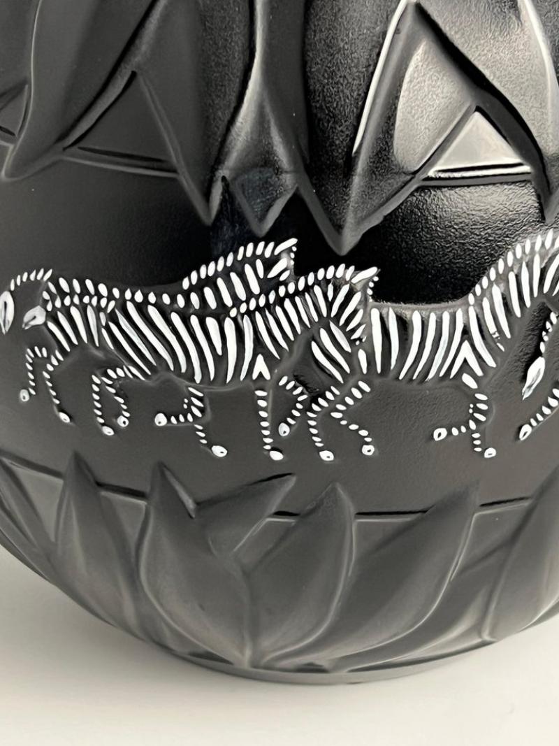 Lalique - Lalique Black and White Tanzania Zebra Vase