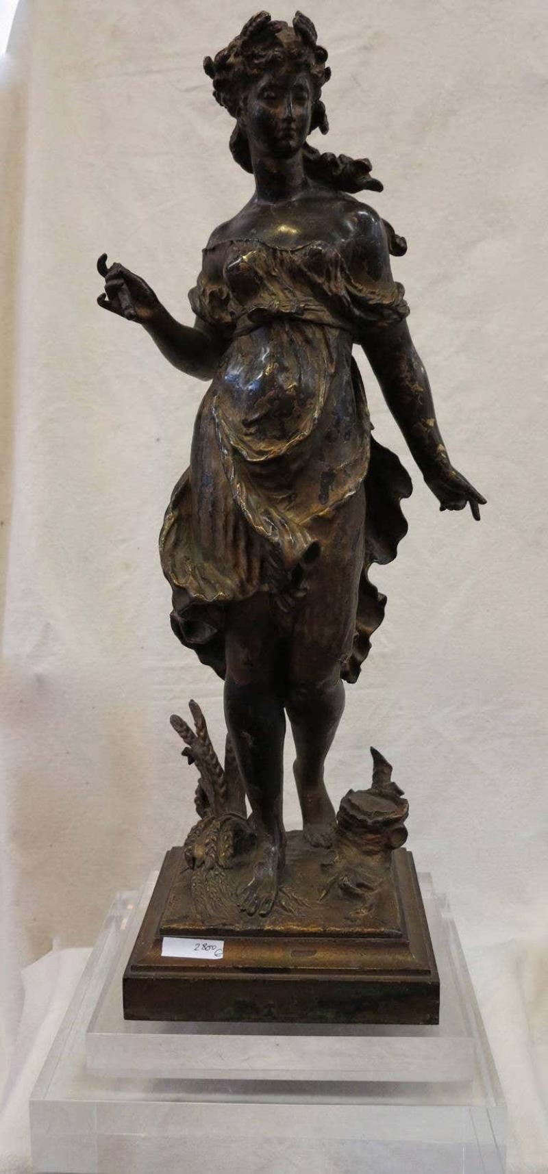 Mathurin Moreau - 1880' Bronze Statue of Woman Signed Moreau
