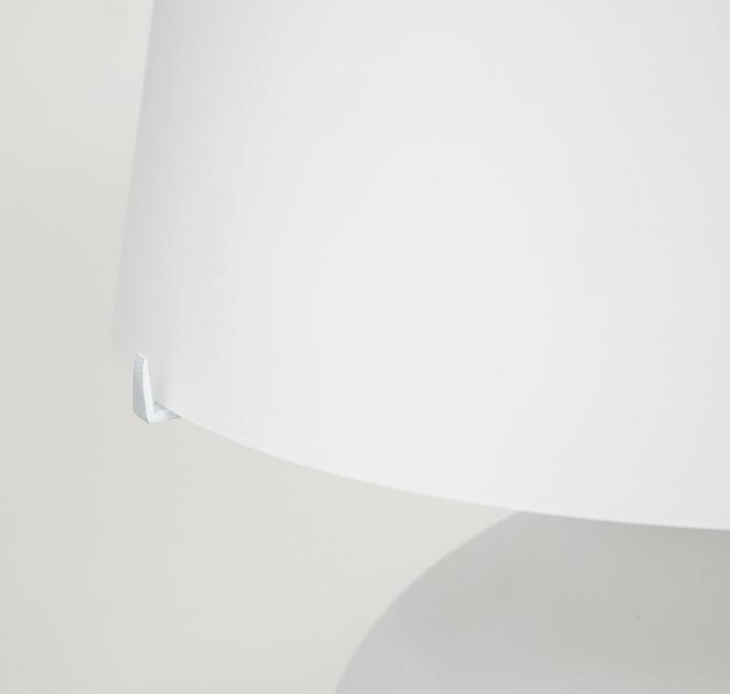 Max Ingrand - Medium White Glass Table Lamp by Max Ingrand for Fontana ...