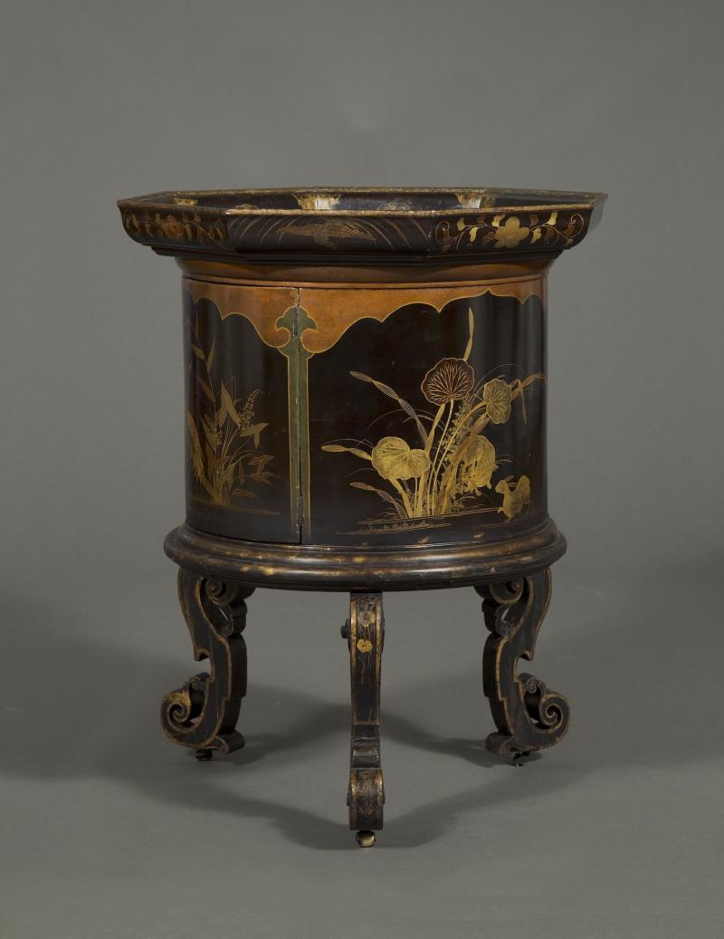 Rare Baroque Tea Table With Exquisite Decoration In Japanese Hiramaki-E ...
