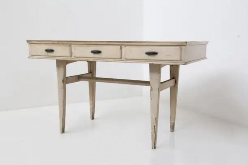 Rare Shabby Chic Desk in Light Wood