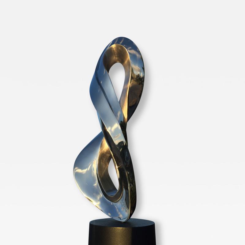 Santiago Medina - INFINITY (OUTDOOR MONUMENTAL)