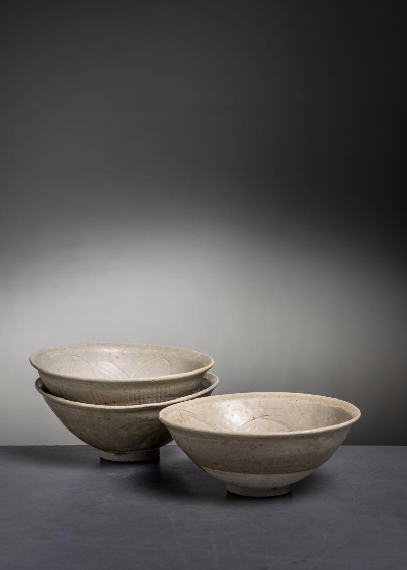 Set of 3 Song/Ming dynasty monochrome bowls