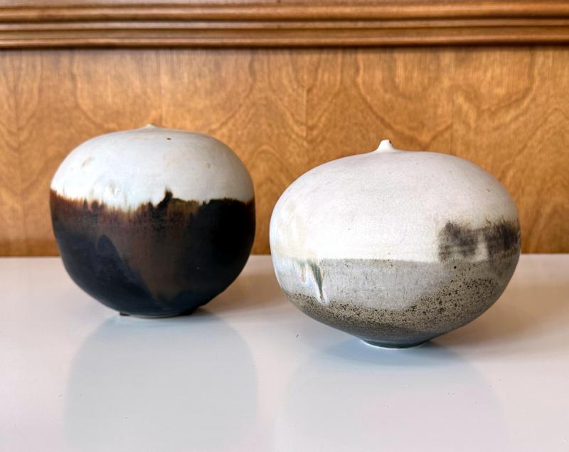 Toshiko Takaezu - Ceramic Closed Form Sculpture by Toshiko Takaezu