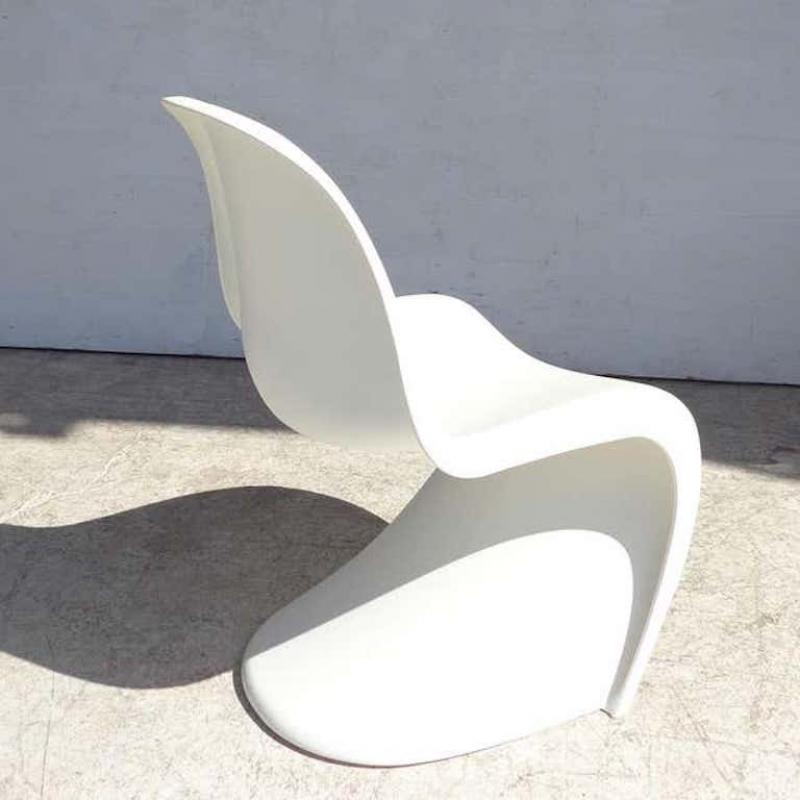 Verner Panton - White Panton Chair by Verner Panton for Vitra with Side ...