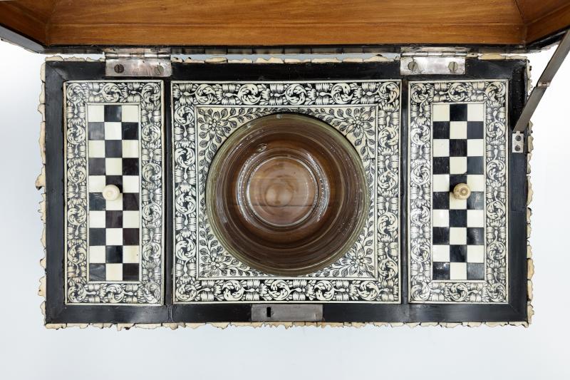 Very Rare Anglo Indian Stag Horn Tea Caddy Circa 1830