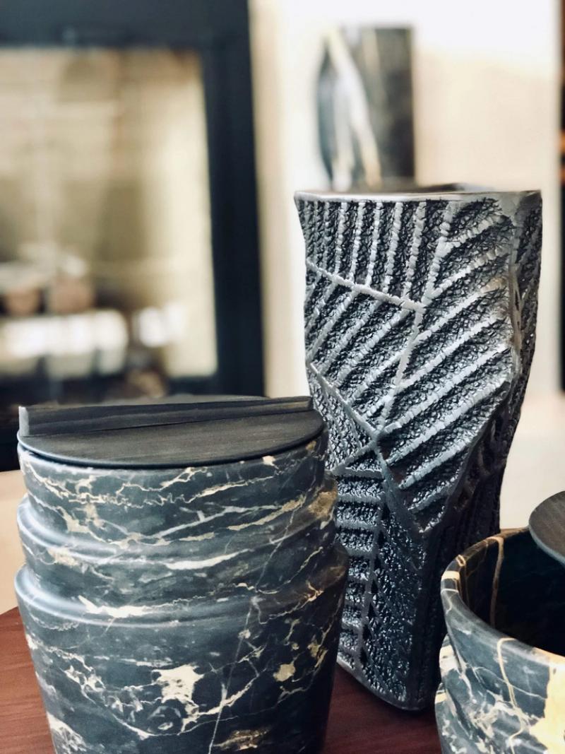 gilles caffier - TRIANGULAR VASE IN BLACK