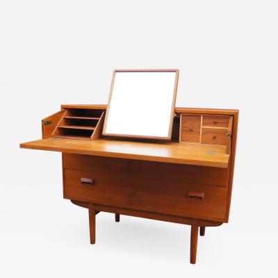 Børge Mogensen (Borge Mogensen) - Teak Vanity Dresser by Borge Mogensen
