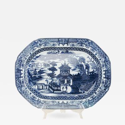 Circa 1780 Rare and Large Lowestoft Platter in the Chinese Taste, England