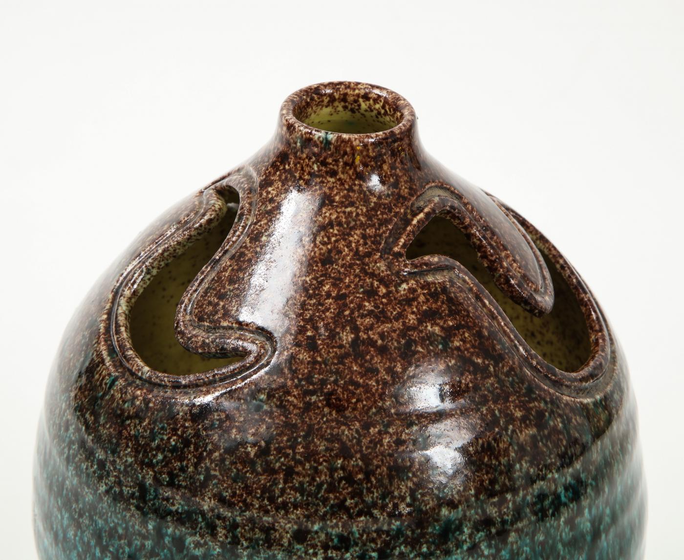 Accolay Pottery - Accolay Pottery Vase