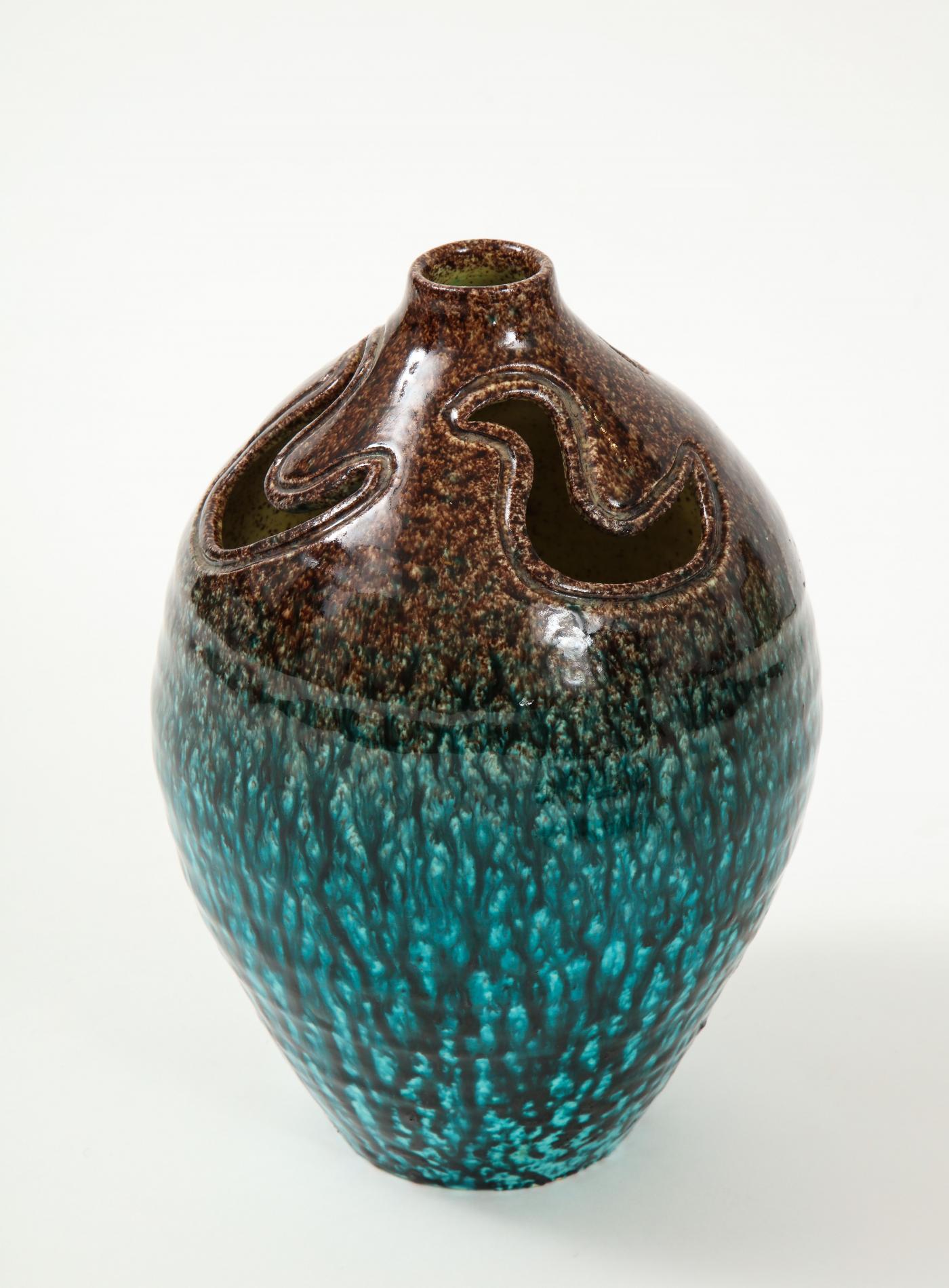 Accolay Pottery - Accolay Pottery Vase