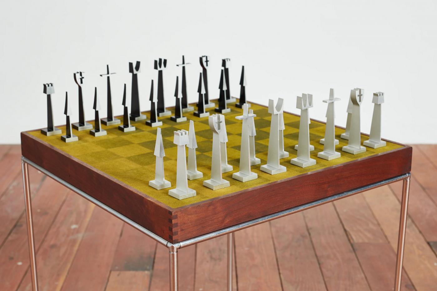 Austin E. Cox - AUSTIN COX CHESS SET