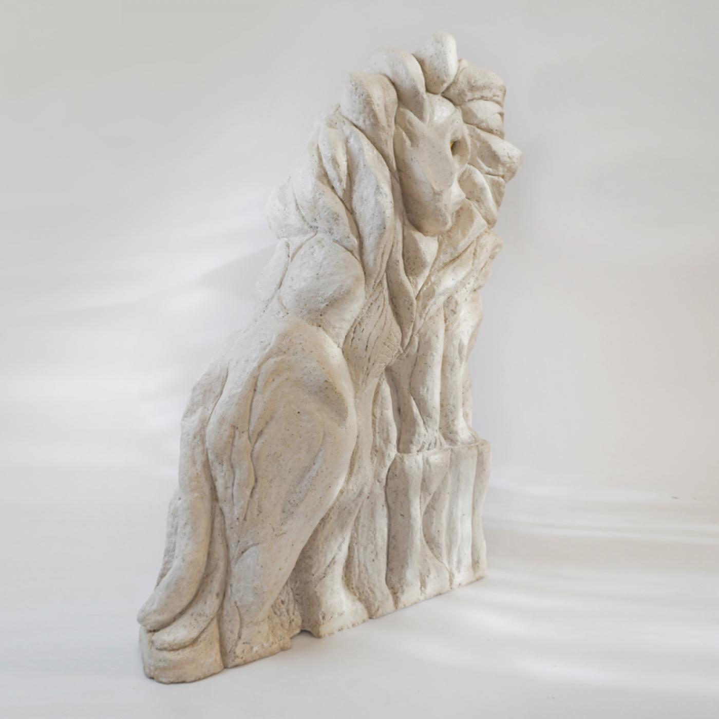 Bella Hunt And Ddc Leo Lion Sculpture