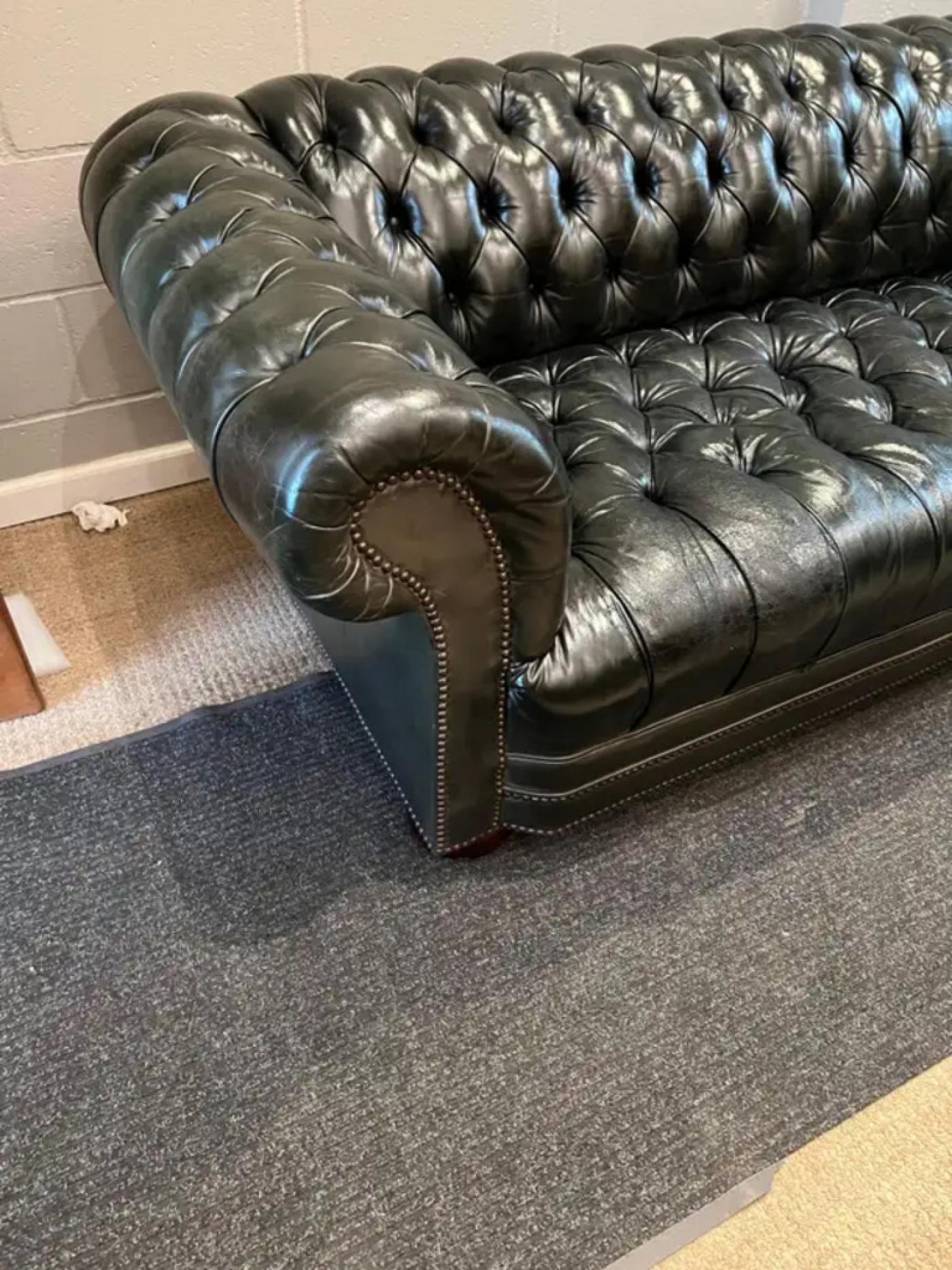 Chesterfield - Chesterfield Sofa, Button Tufted in Green Leather Sofa