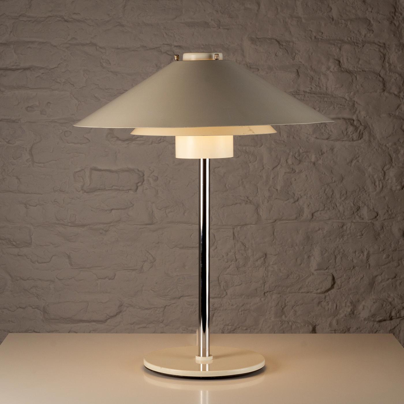 Christian Hvidt Design - White Trapez Table Lamp by Christian Hvidt for ...