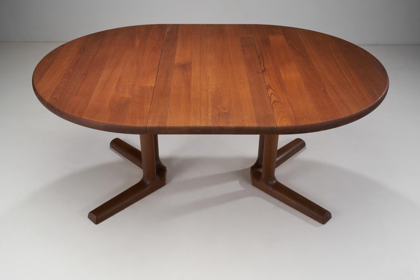 Dyrlund - Extendable Teak Dining Table by Dyrlund, Denmark 1960s