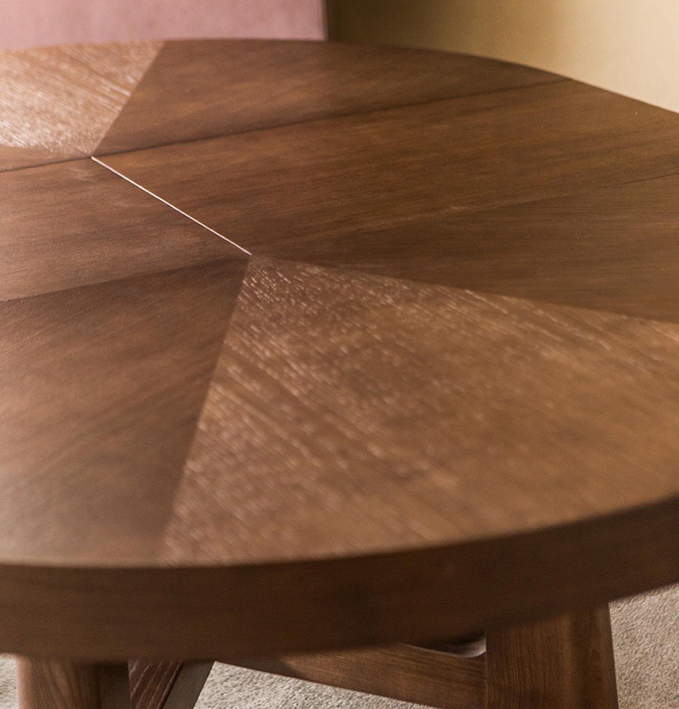 HAMILTON CONTE - RAFAELA ROUND | DINING TABLE