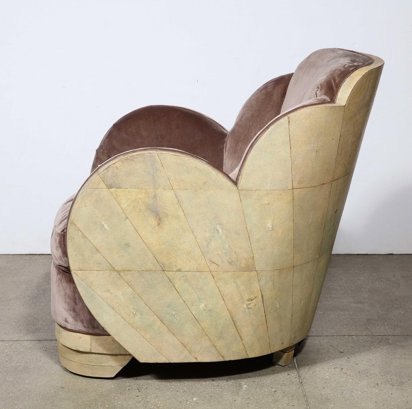 Harry & Lou Epstein Furniture Co. - A Pair of English Art Deco "Cloud ...
