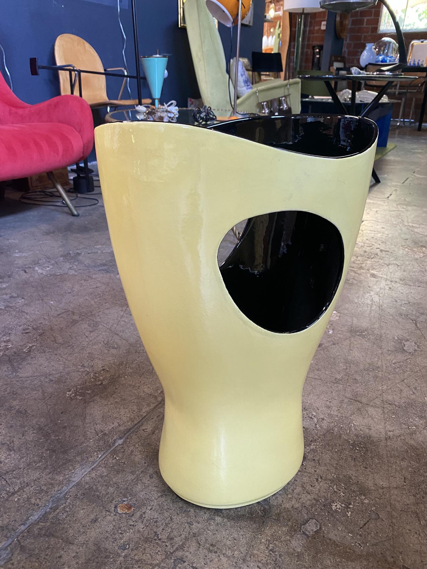 Pozzi - 1980s Italian Mid Century Vase by Pozzi