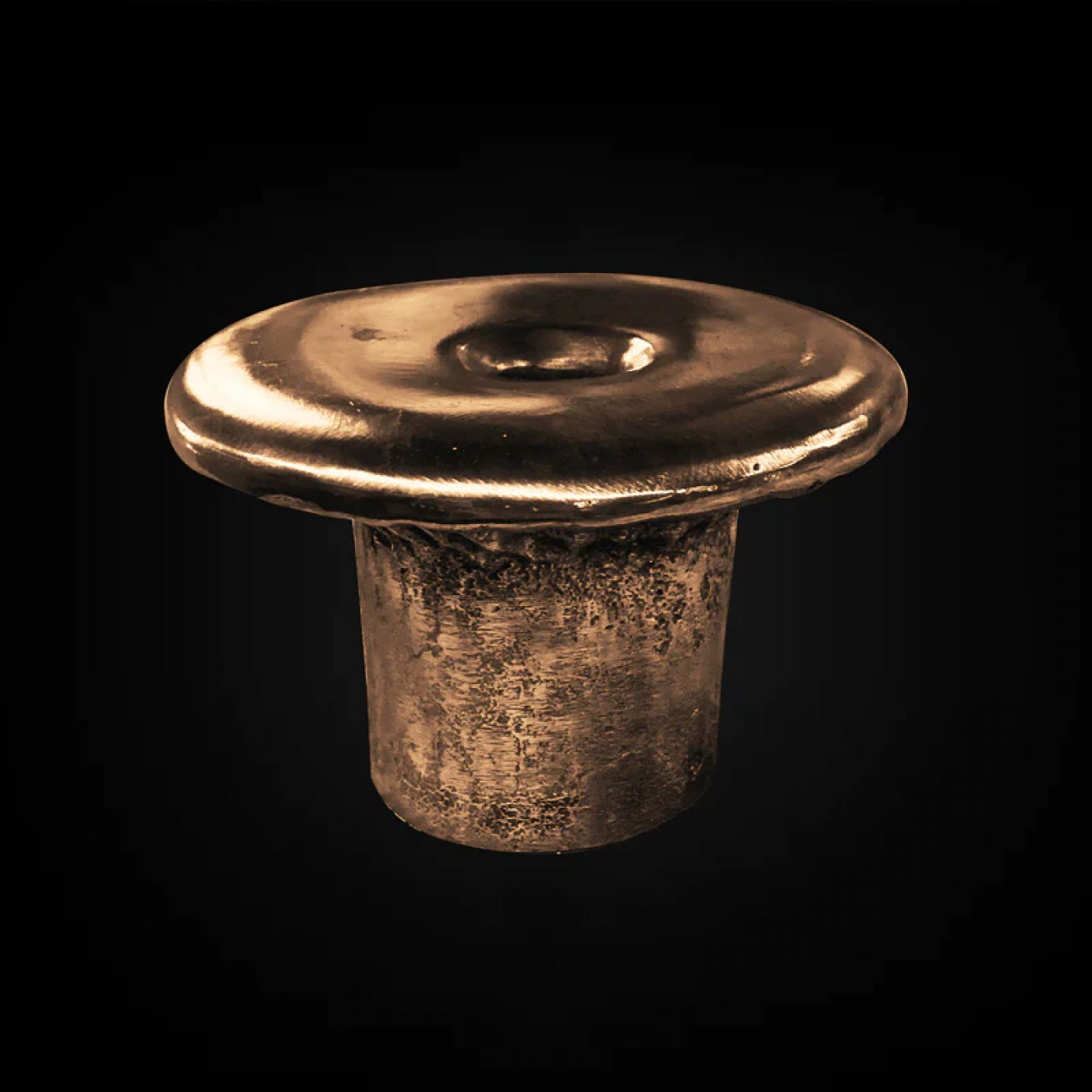 Thomas Cooper Studio - Valentina (and the Moon)