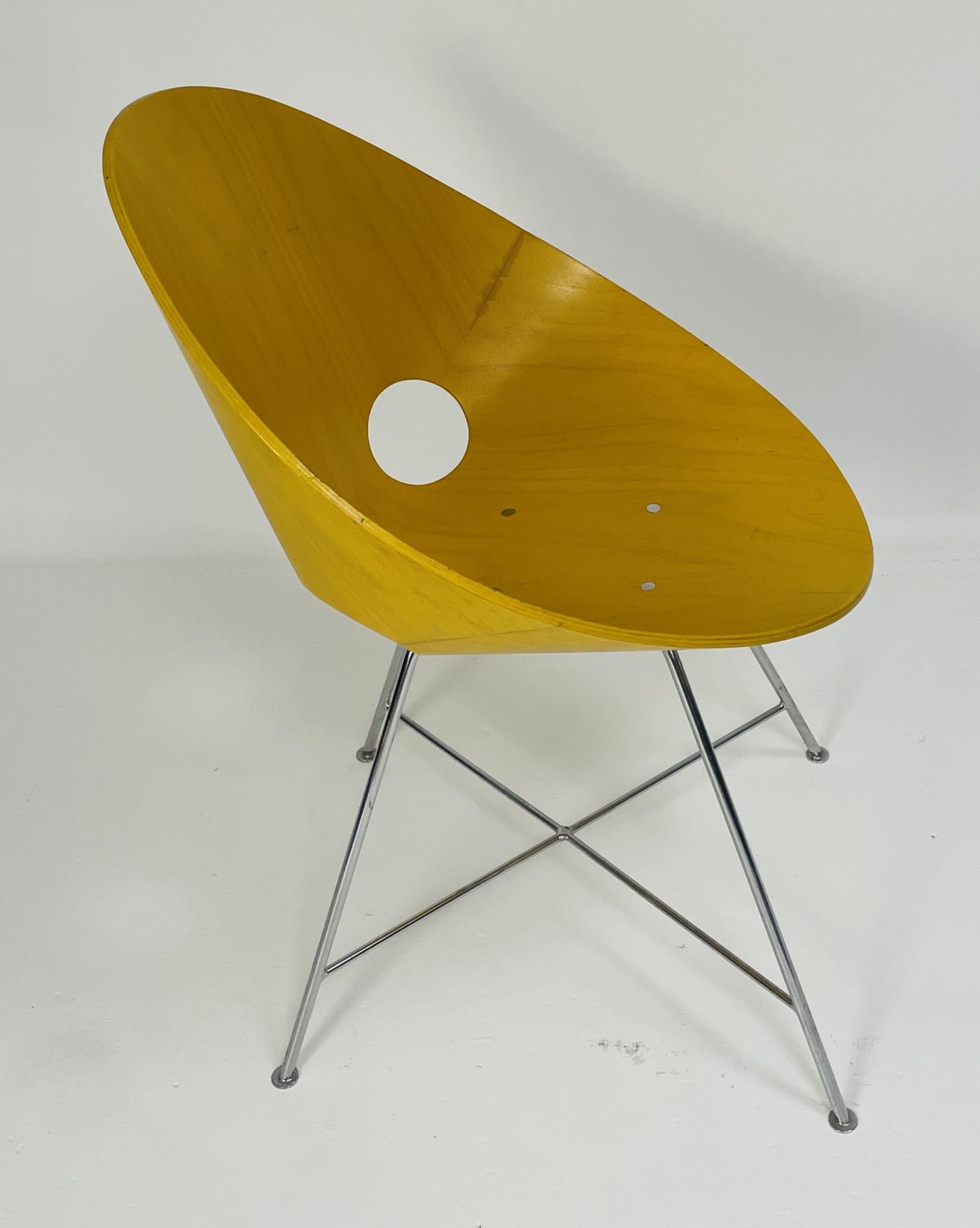 Thonet - ST 664 Shell Chairs, Designed by Eddie Harlis