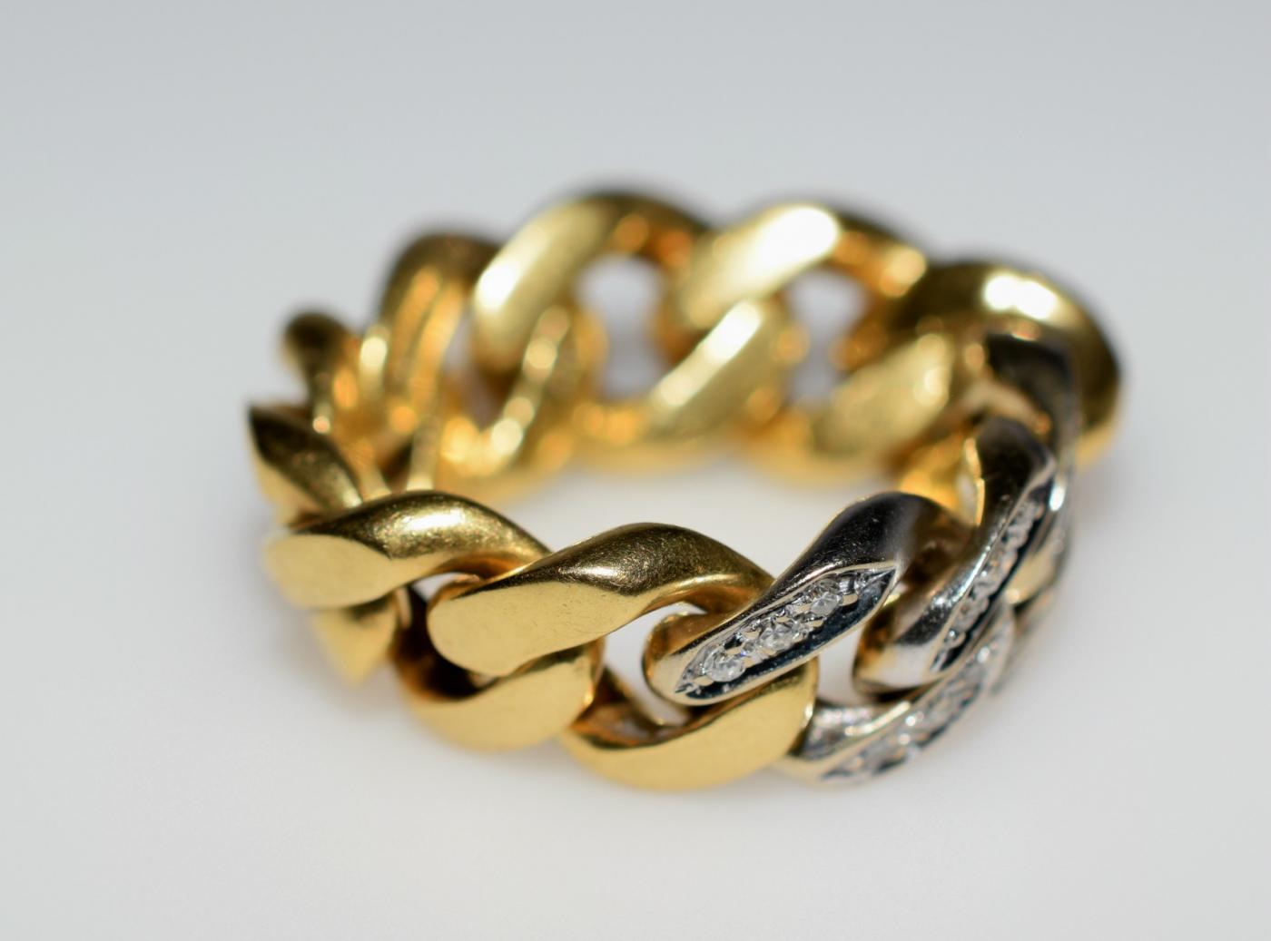 Tiffany & Co. - Tiffany Chain Ring