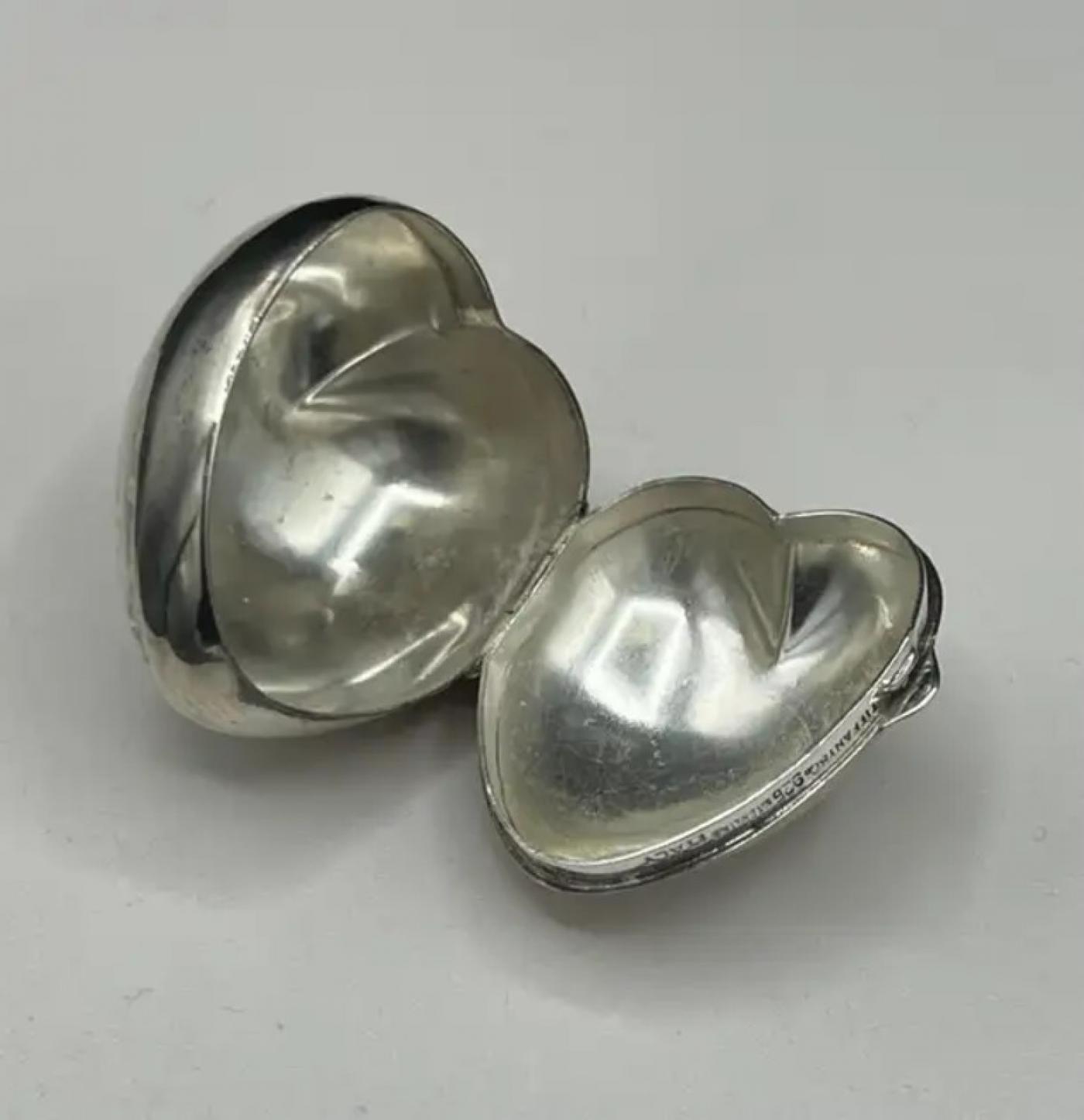 Tiffany & Co. - Tiffany & Co. Sterling Silver Puffed Heart Pill Box