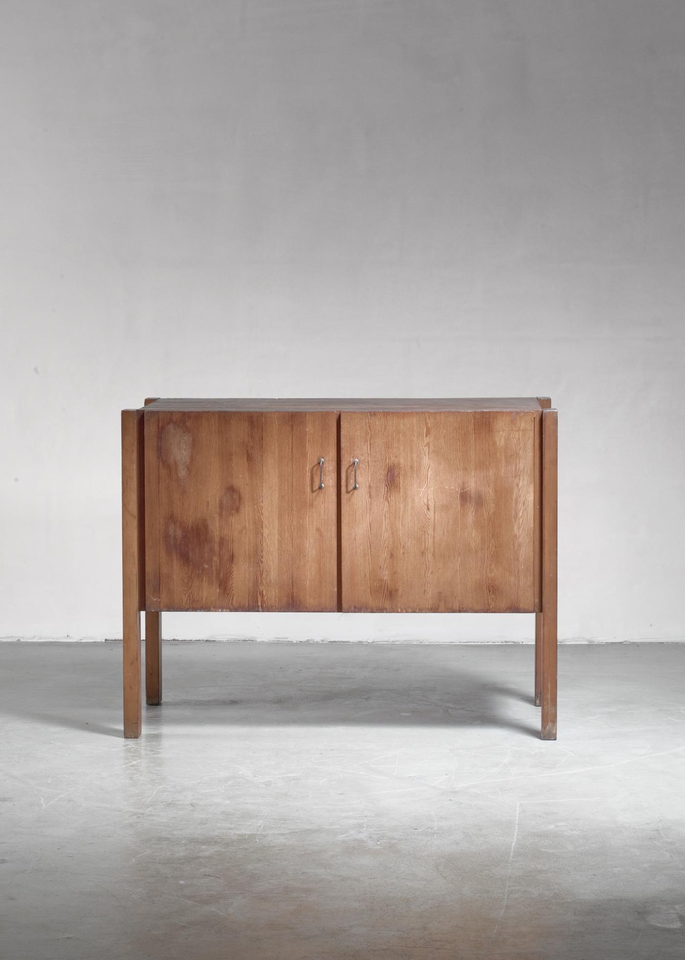 Finn Form - Pine Finn Form sideboard