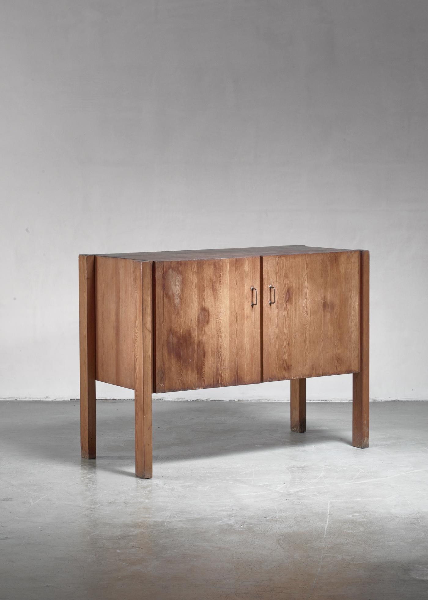 Finn Form - Pine Finn Form sideboard