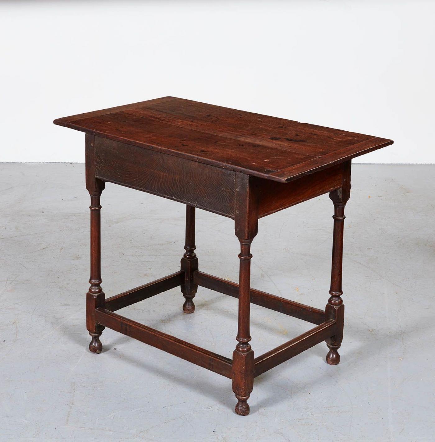 17th c. English Oak Table
