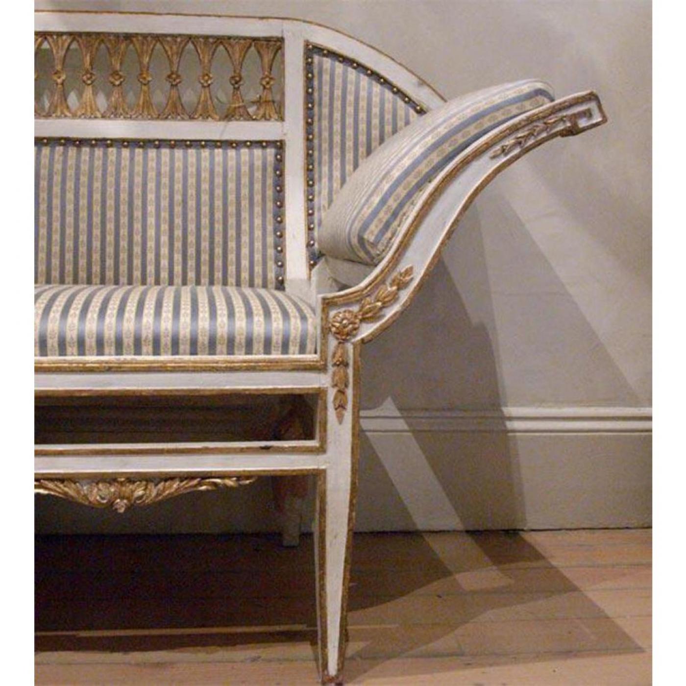 18TH CENTURY ITALIAN CANAPE FROM NAPOLI