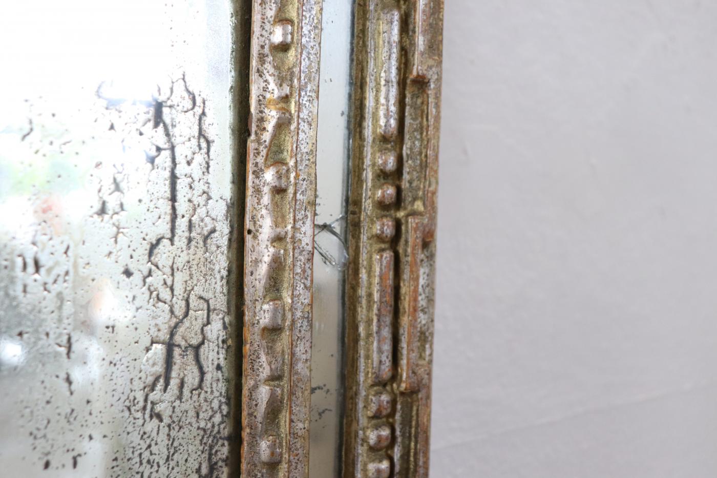 18th Century Italian Louis XVI Carved Wood and Mecca Antique Wall Mirror