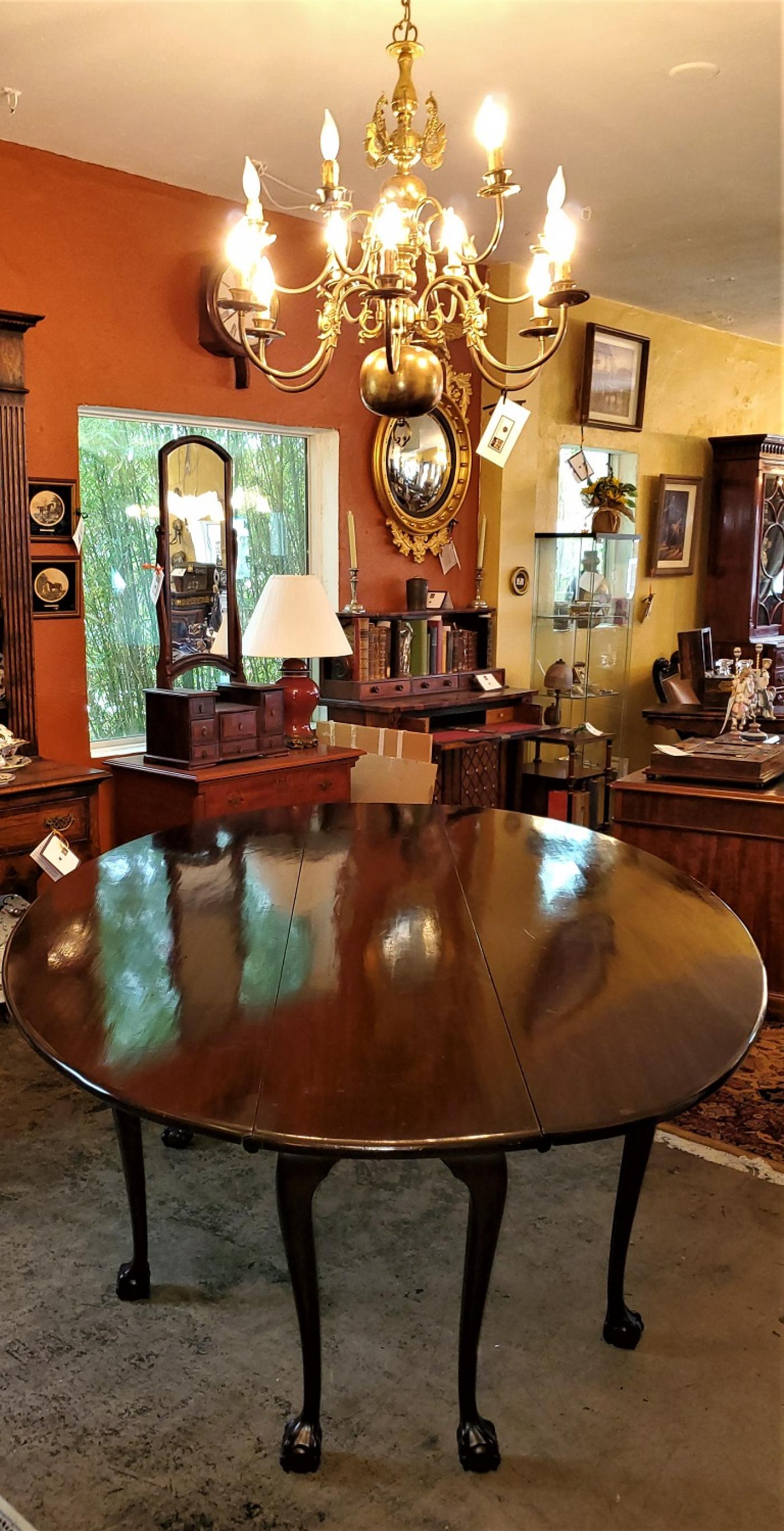 18th Century Philadelphia Mahogany Hunt Table - Exceptionally Rare