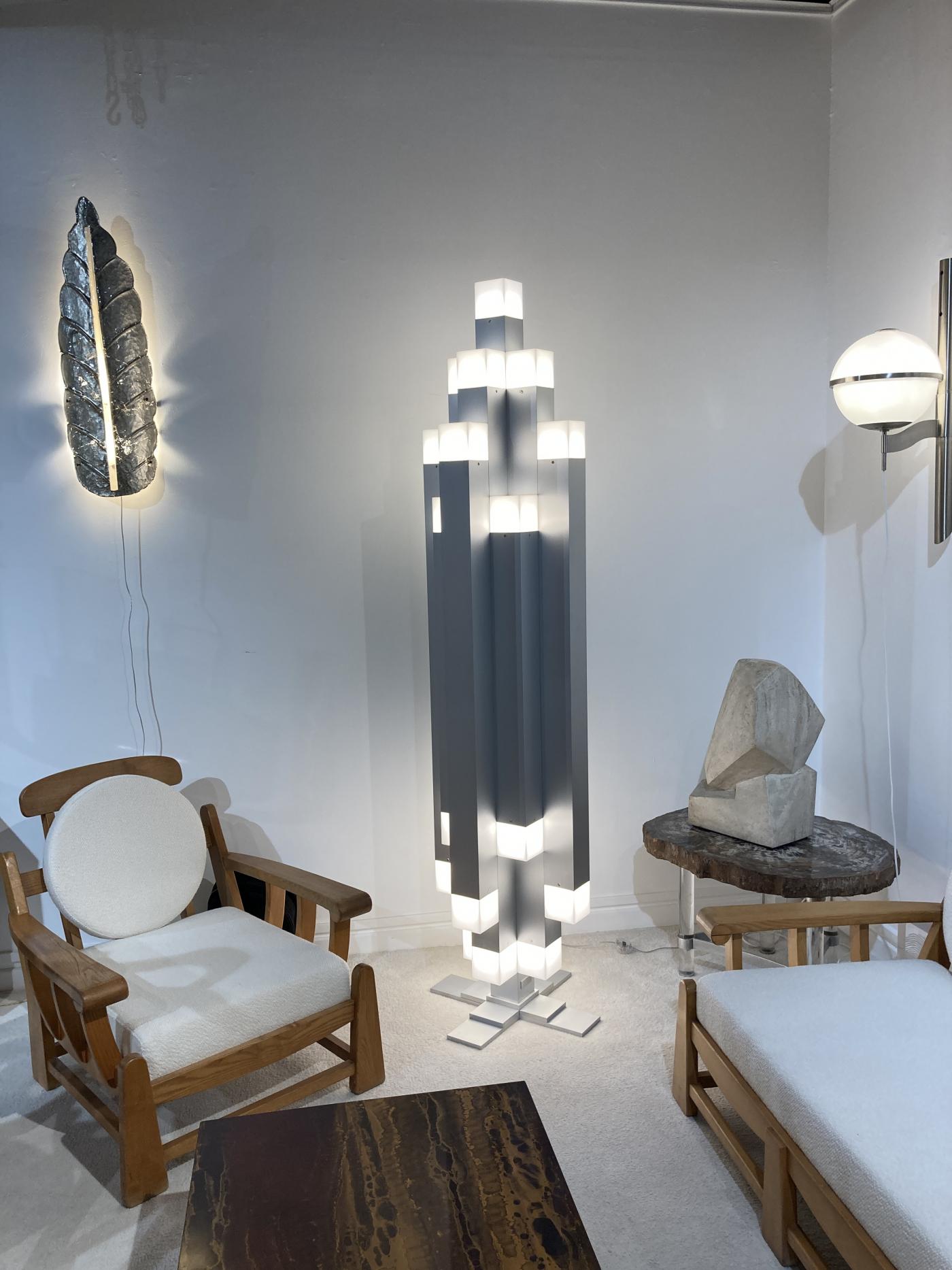 1970's monumental Sculptural floor lamp